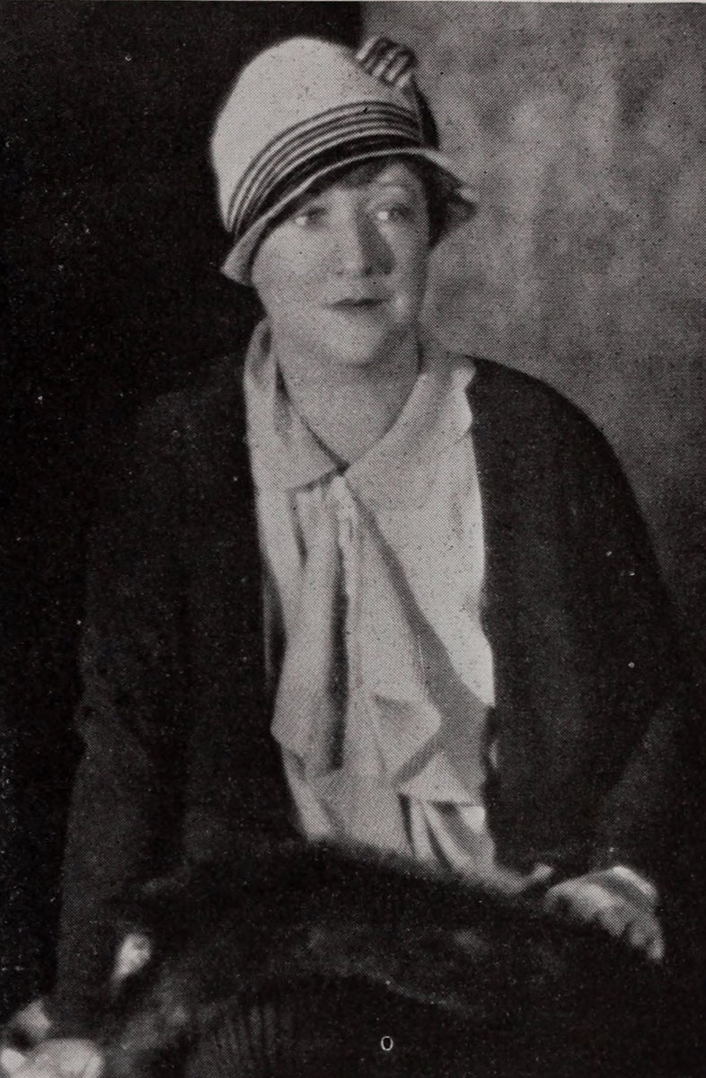 Bess Meredyth — Biographical Sketch (1927) 🇺🇸 – Vintoz
